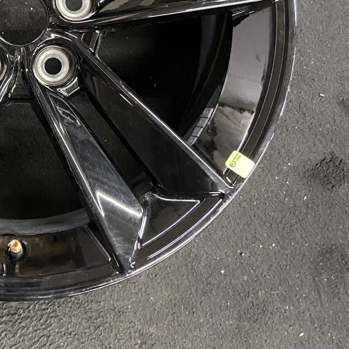 18" MUSTANG 24 18x8.5 5 split spoke Original OEM Wheel Rim — OEM WHEEL SHOP