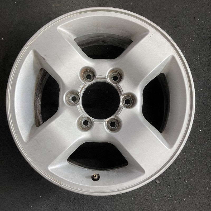 16" XTERRA 04 16x7 alloy 4 spoke flat spoke silver XE Original OEM Whe ...